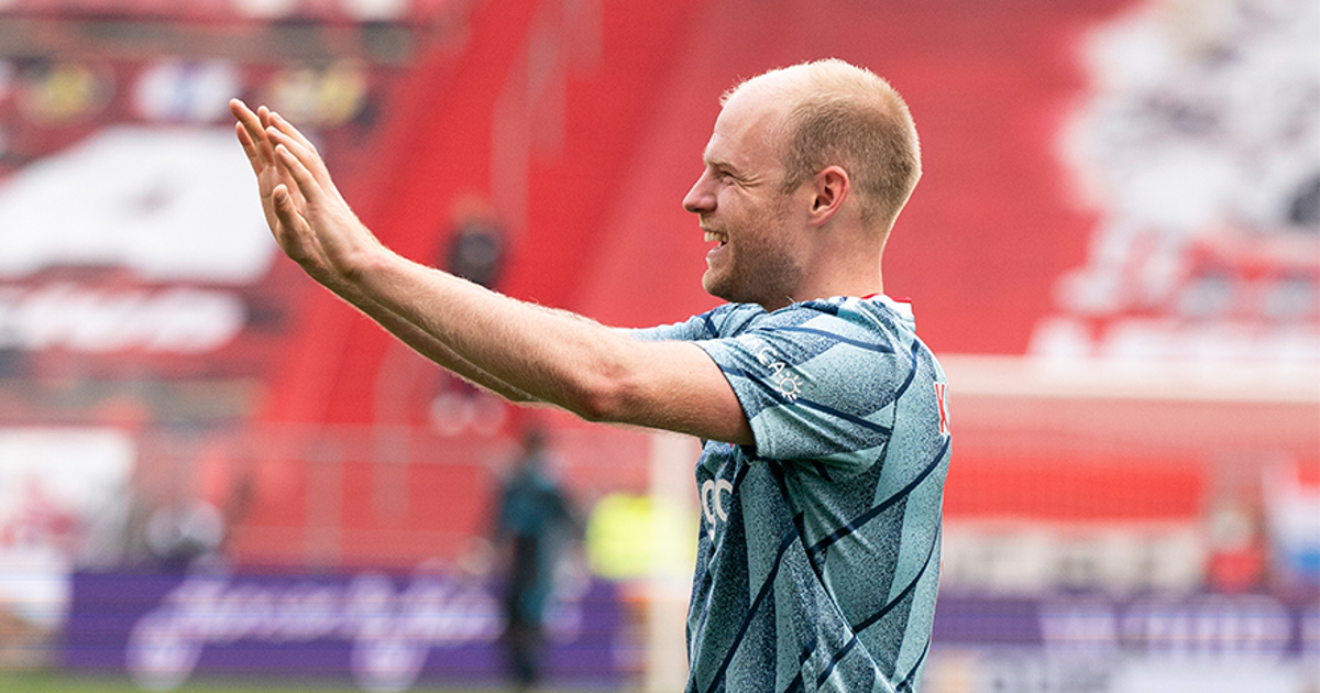 Liveblog | Ajax sluit 'blok twee' af met overwinning