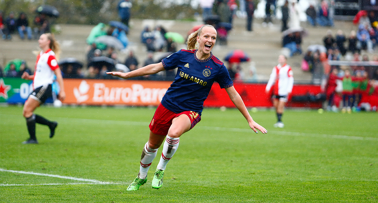 Highlights Feyenoord - Ajax Vrouwen | Hoekstra speelt hoofdrol in Rotterdam