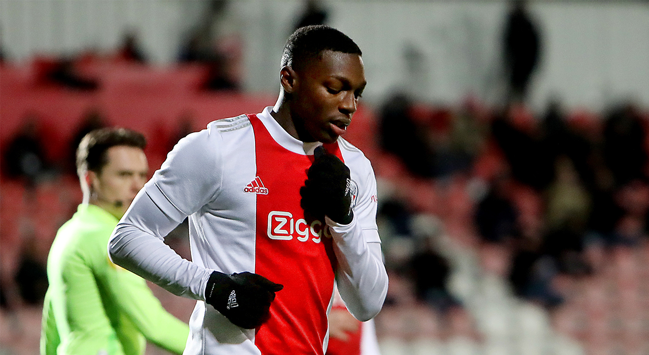 Verslag | Belangrijke rol voor Daramy bij overwinning Jong Ajax