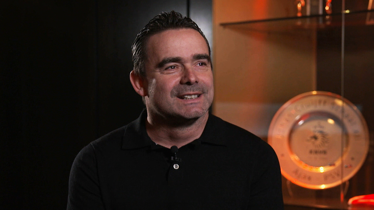 Overmars: 'De transfermarkt wordt steeds gekker'